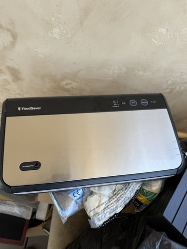 NEW VACUUM FOOD SAVER SEALER SYSTEM WITH HANDLE (NO BAGS VACUUM ONLY ...