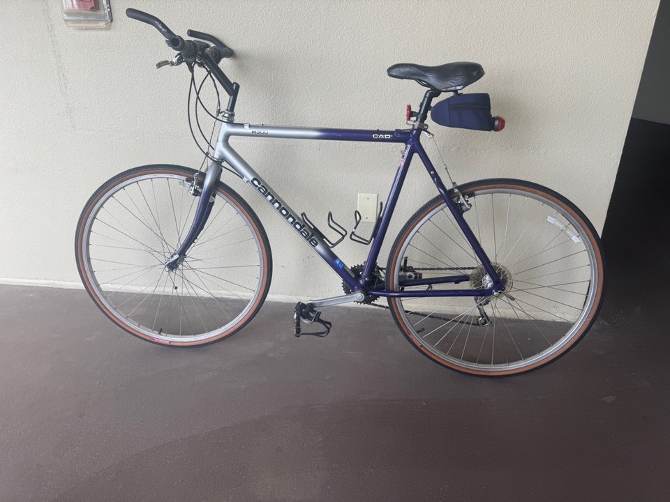 Cannondale H300 City Hybrid Bike 22 Inch purple/silver frame, with tool ...