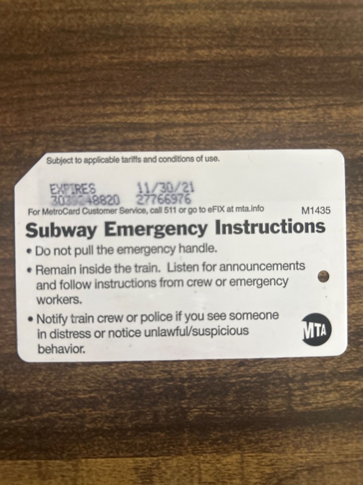 MTA MetroCard New York City Subway Bus Fare Card – Yellow & Blue ...