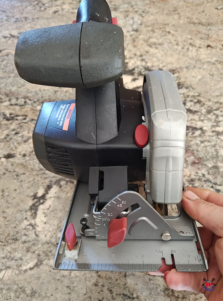 Craftsman C3 19.2V Cordless 5-1/2" Circular Saw 315.CT2000 (Tool ONLY ...