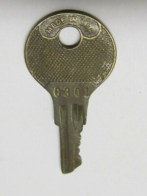 VINTAGE SLAYMAKER LOCK CO. KEY # C301 PADLOCK CABINET LOCK BOX ...