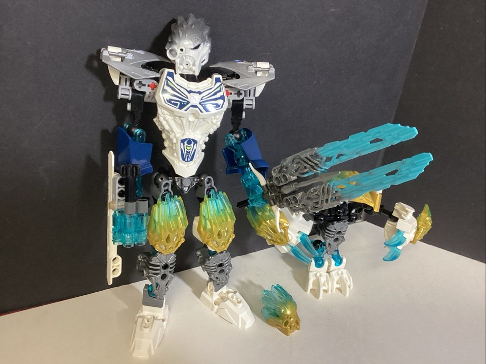 Lego Bionicle Melum & Kopaka 71311 Read | eBay