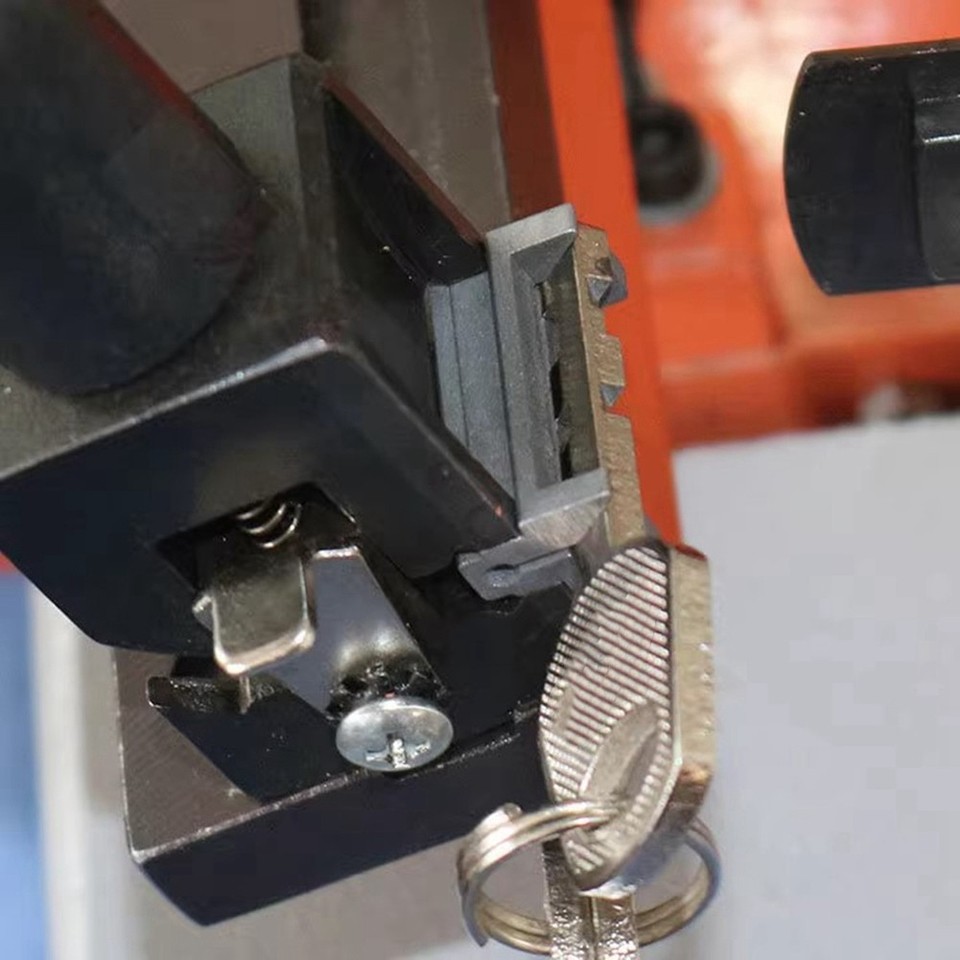 2Pcs Key Fixture Set is Suitable for Blank Key Cutting Key Copying ...