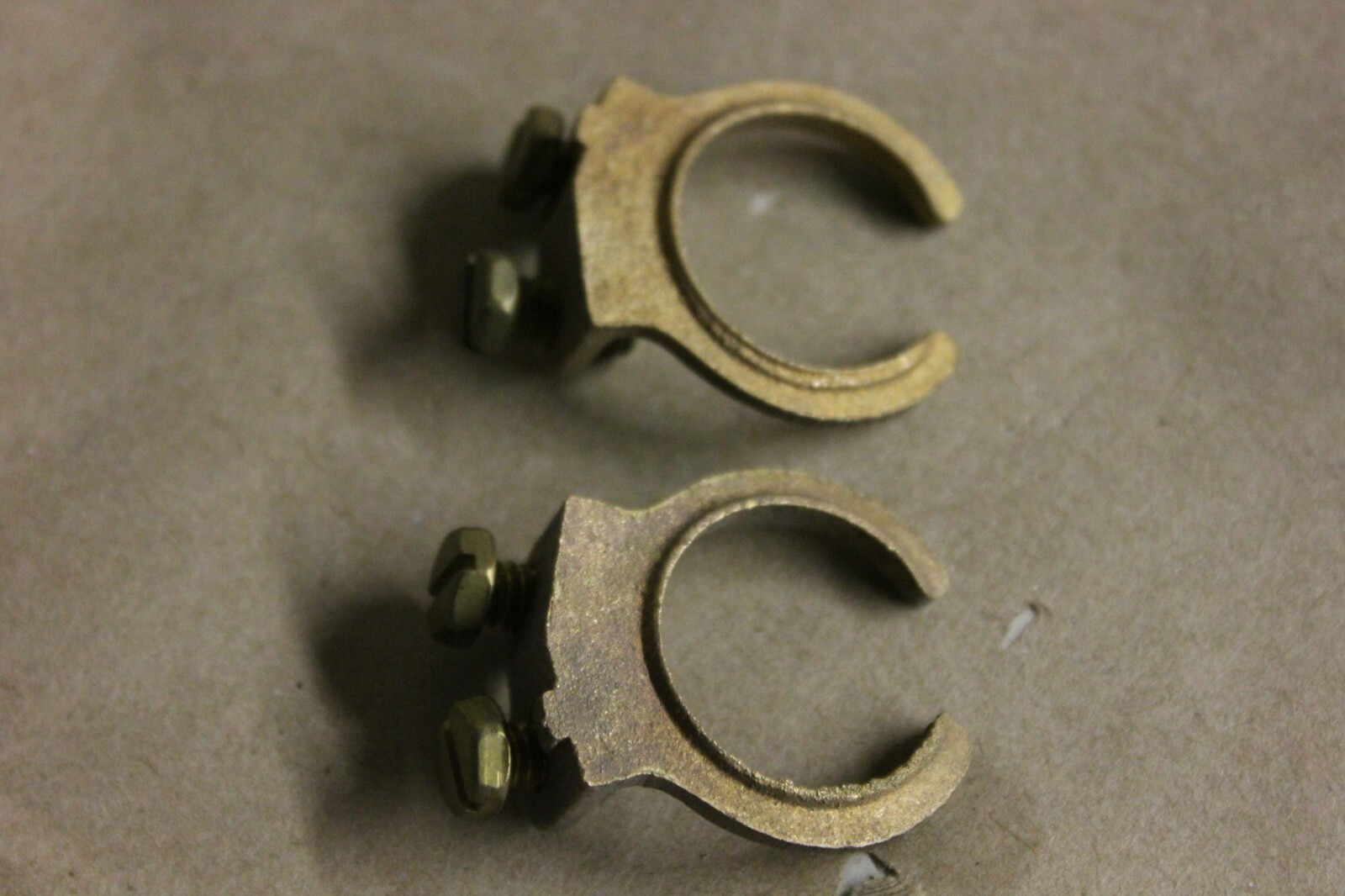 2 Thomas & Betts 3651, Conduit Grounding Wedge, 3/4 Grounding Wedge, 2 ...