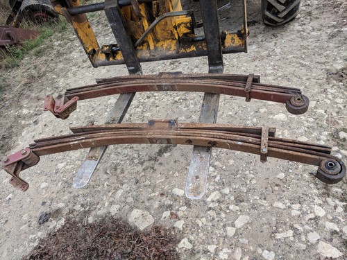 5 LEAF REAR SPRING REMOVED FROM 10 TONNER FORD 75-E | eBay
