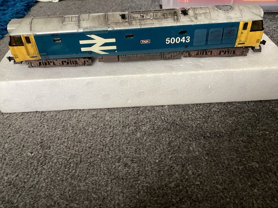 Lima 205142 Diesel Locomotive 50043 Eagle BR Large Logo Weathered OO ...