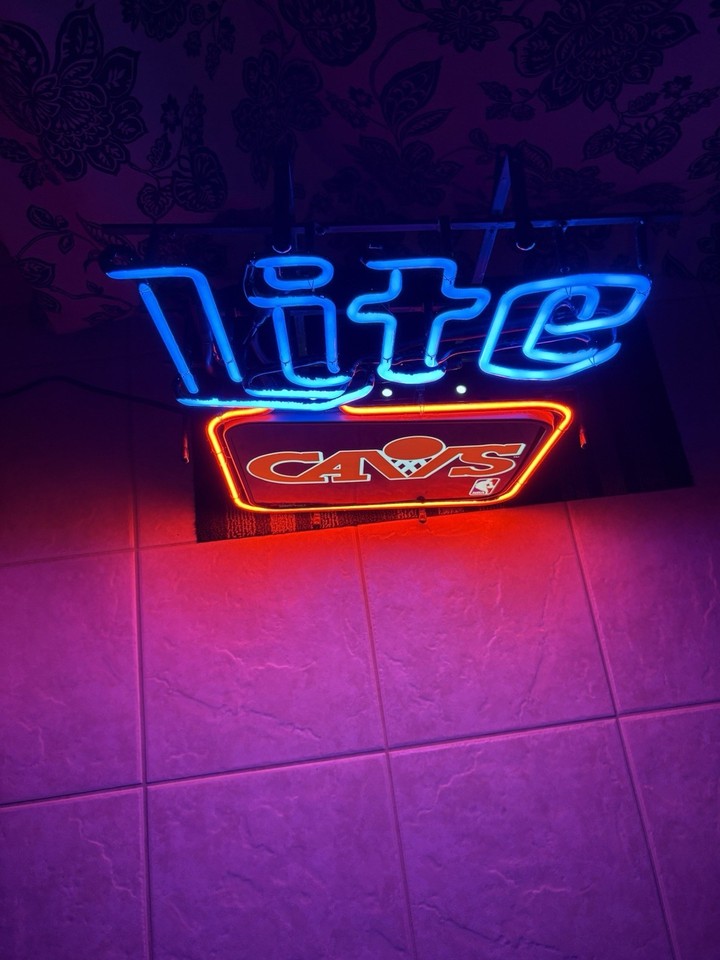 Vintage Miller Lite Beer Cleveland Cavs Cavaliers Neon Bar Sign - Retro ...