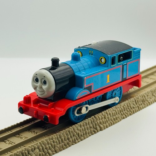Thomas & Friends - Tomy/ Plarail/ Trackmaster - THOMAS 2006 NO STRIPES ...