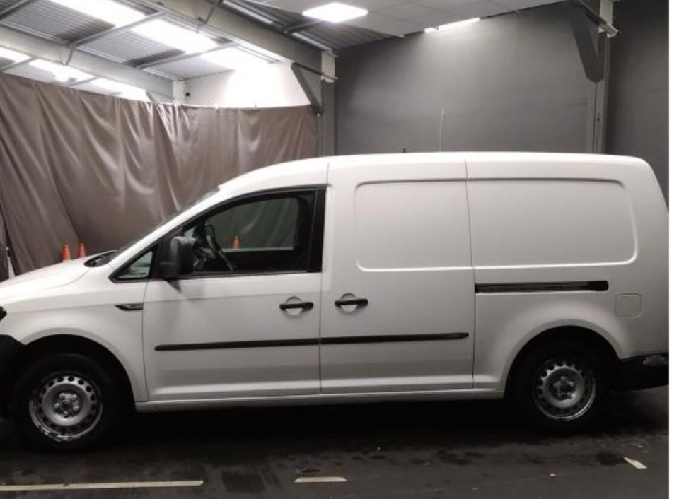 2017 Volkswagen Caddy Maxi 2.0 TDI BlueMotion Tech 102PS Startline Van ...