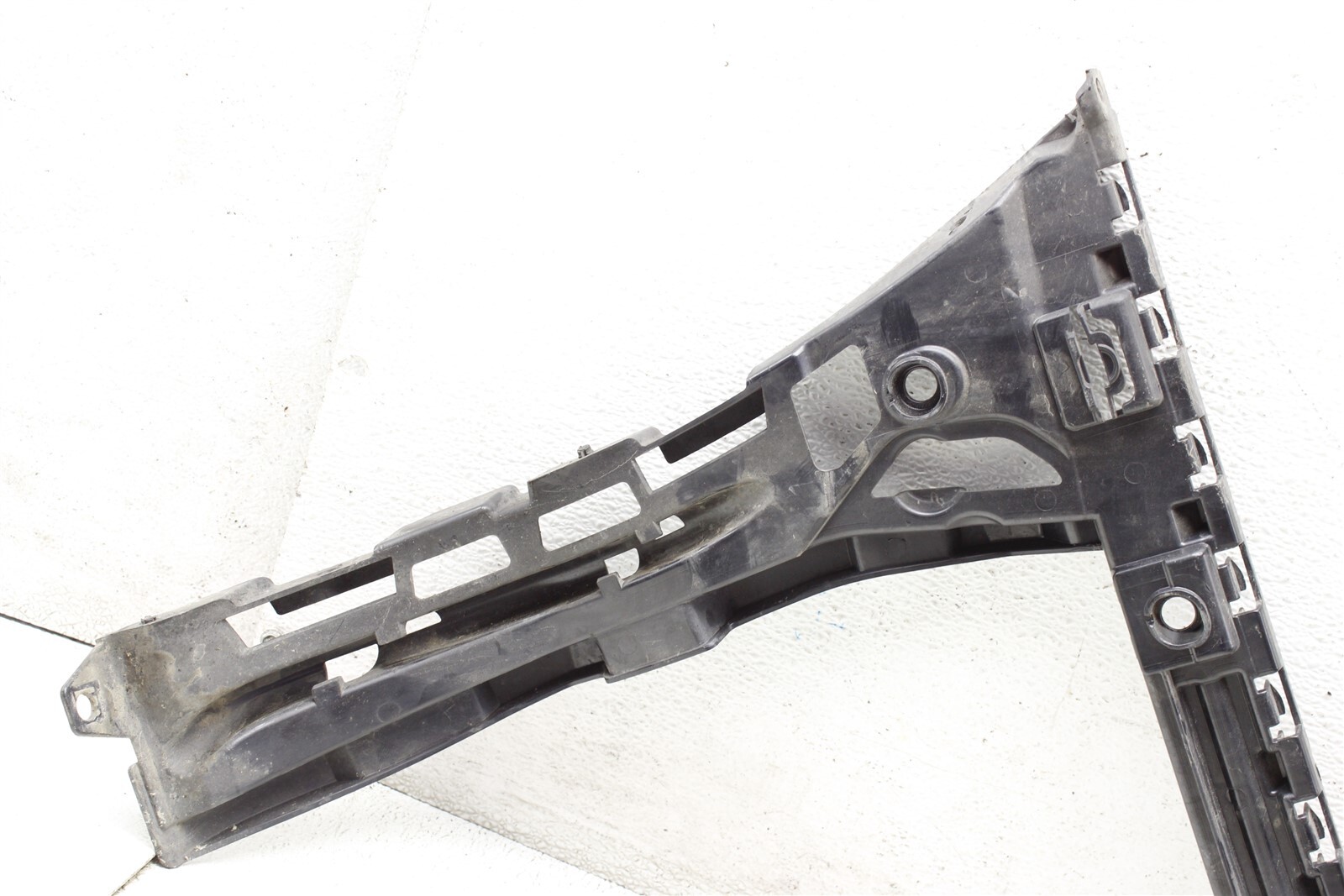 2017 Mercedes C43 AMG Sedan Rear Right Bumper Support Bracket ...