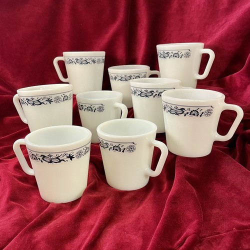 Pyrex Old Town Blue Onion D-Handle White Coffee Mug Set of 9 EUC | eBay