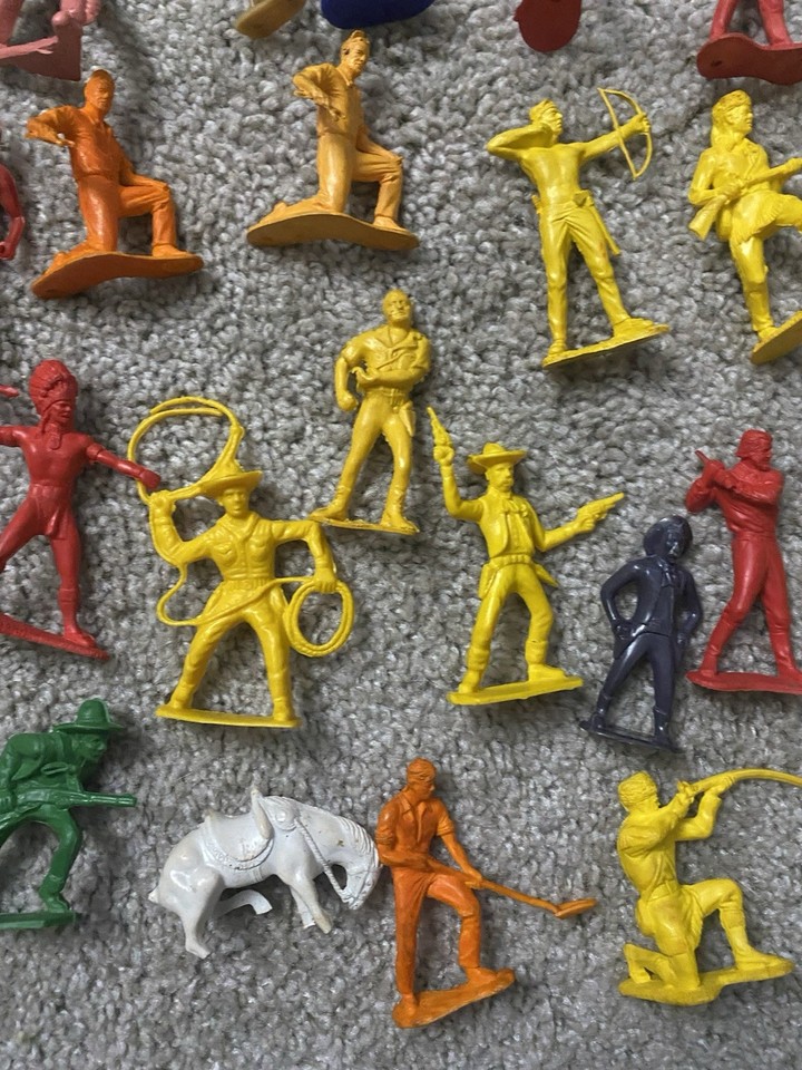 Mixed Lot Tim Mee Cowboy & Indians Native American Warriors Toy Figures ...