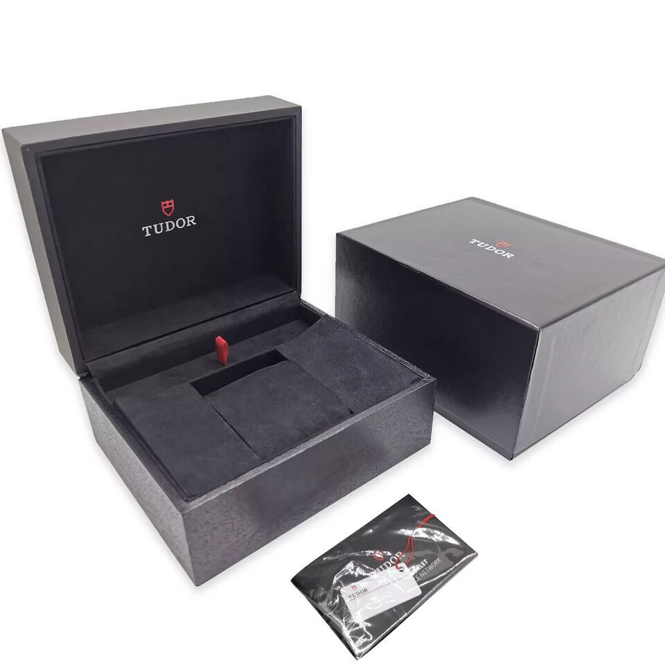 Tudor Black Watch Box Set: Red Bag, Cards Included for a Complete ...