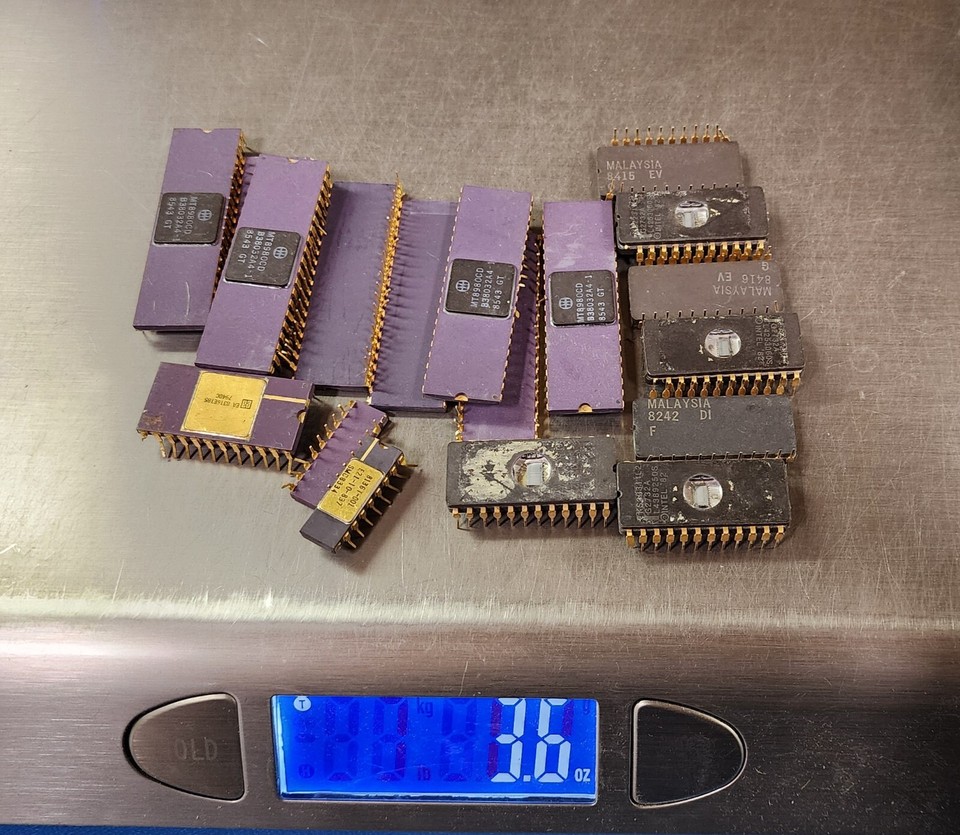 1LB 0.8OZ Vintage Gold Ceramic IC Chips For Gold / Precious Metal Scrap ...