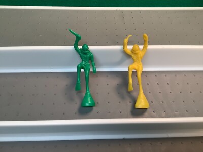 Two Vintage Kellogg’s Cereal US Navy Frogman Baking Soda Premium | eBay