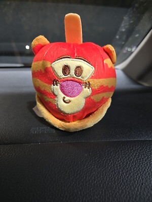 Disney Munchlings Tigger Carmel Apple | eBay