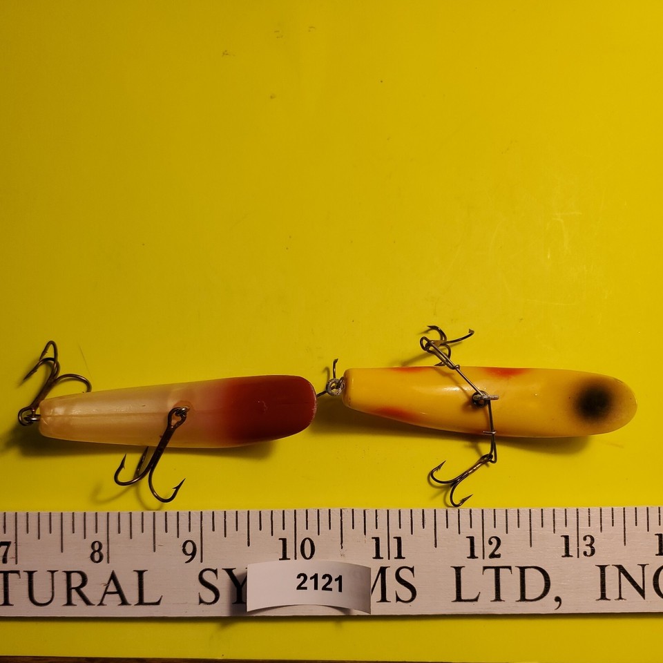 Vintage flatfish fishing lure 1 red & White, 1 Gang hooks Yellow w/red ...