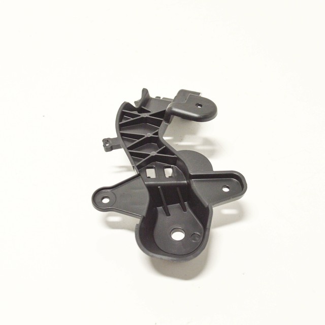 Mercedes W205 Rear Bumper Trim Bracket Mount Lower Left A2058851914 ...