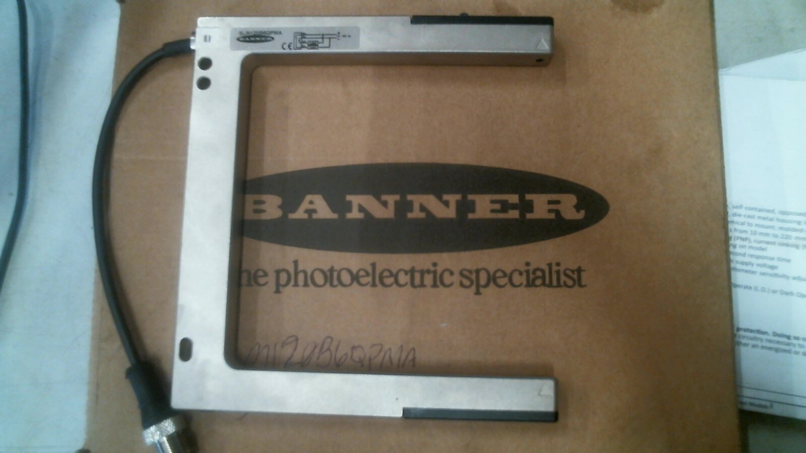 BANNER ENGINEERING SLM120B6QPMA SLOT SENSORS 10-30VDC -FREE SHIPPING | eBay