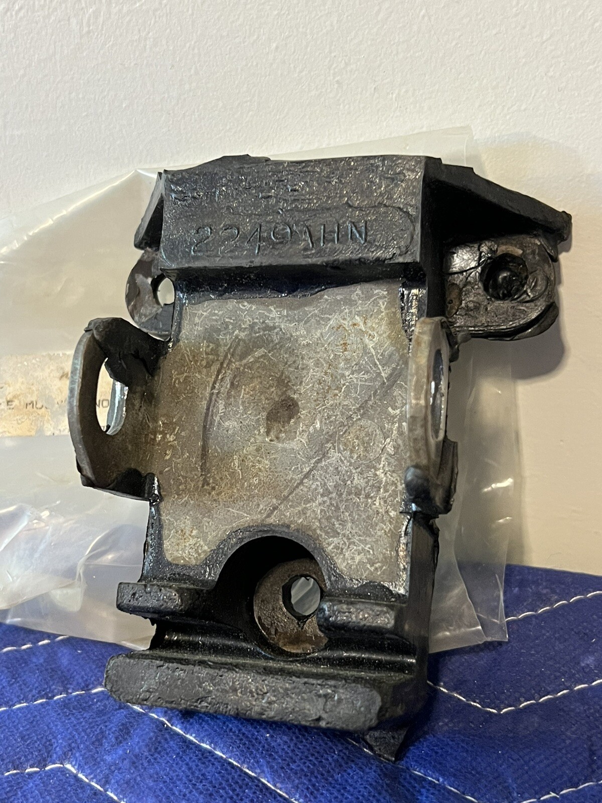 NOS 1961-1969 Chevrolet Camaro Corvette Motor Mount #2249 | Engine Mount