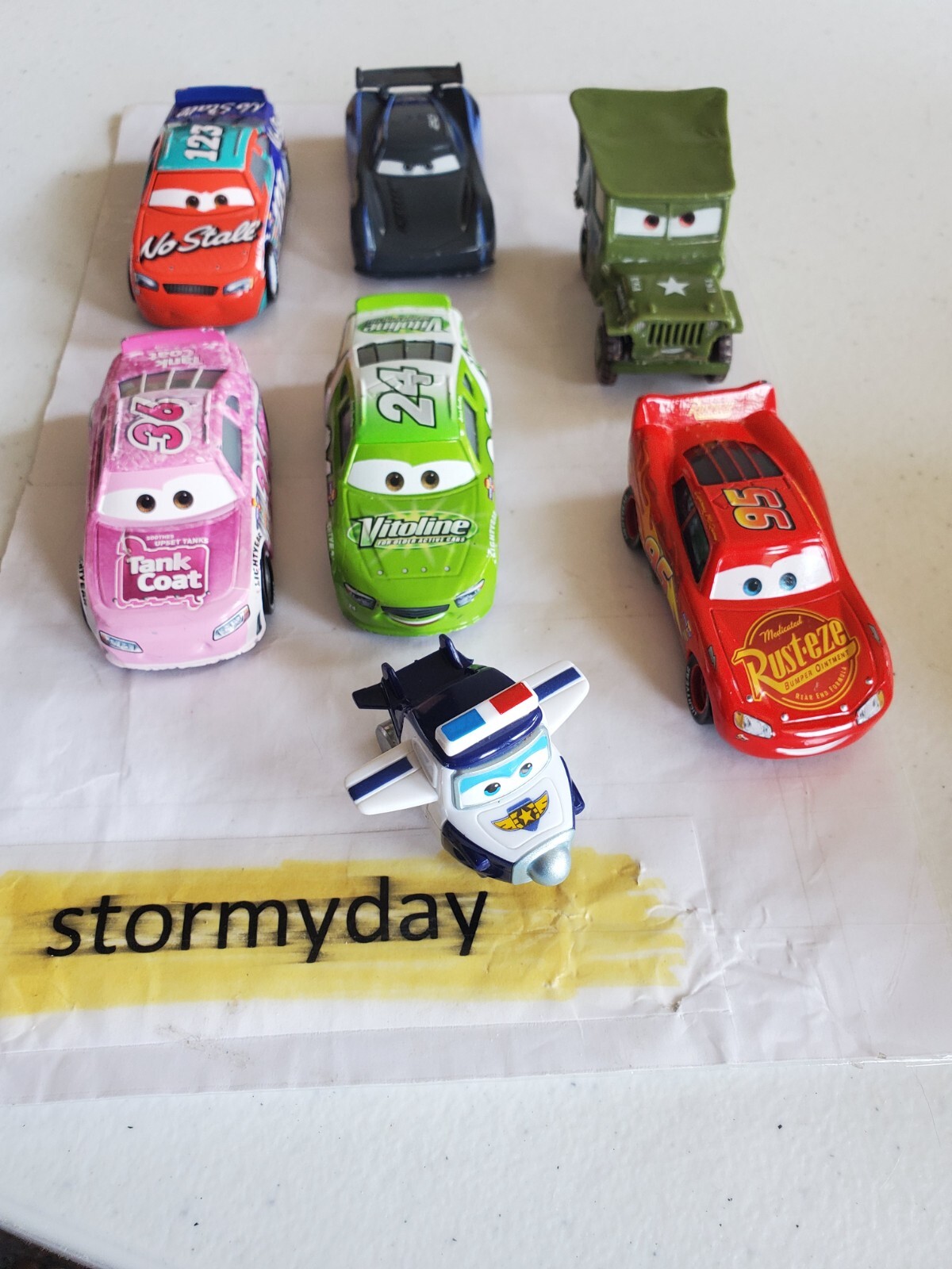 Disney Pixar The World of Cars Race O Rama Tank Coat Pitty #74 New On Card