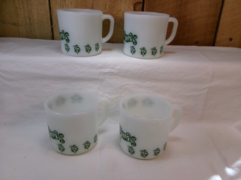 Lot of 4 Vintage 1979 Christmas Milk Glass Tea Coffee Cup Mugs | eBay
