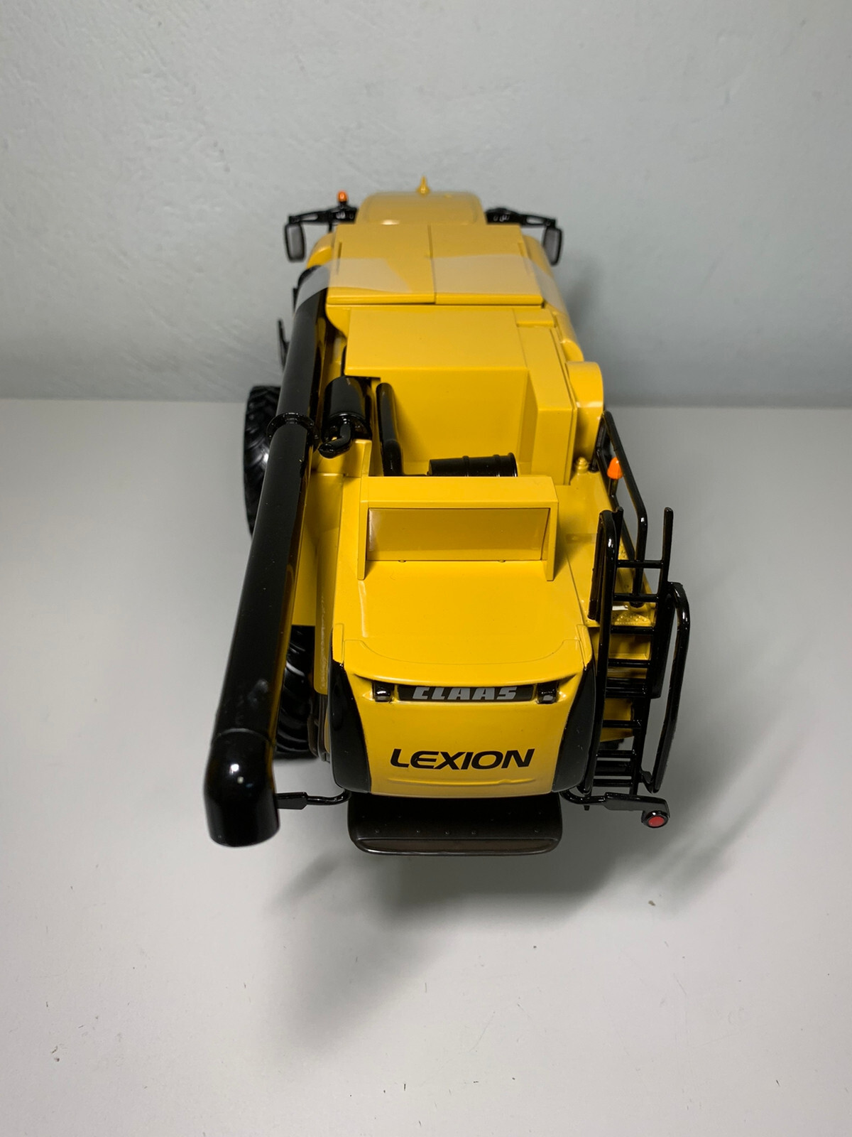 RARE CAT 1:32 CLASS LEXION 590R COMBINE CAT-56018 | eBay