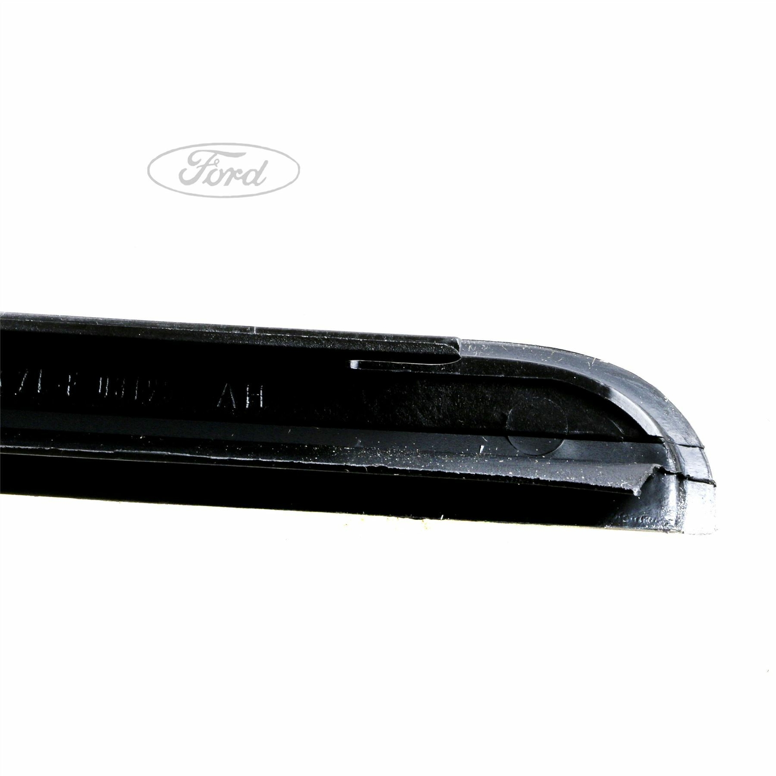 Ford MONDEO Mk3 NS Windscreen Moulding Trim Genuine OEM 1305443 ...