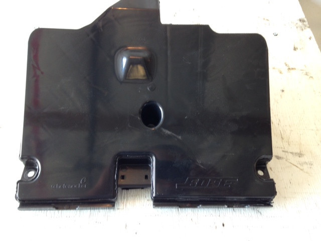 2013 MASERATI GRAN TURISMO SPORT M145 OEM BOSE BASSBOX ENCEINTE BOÎTE ...