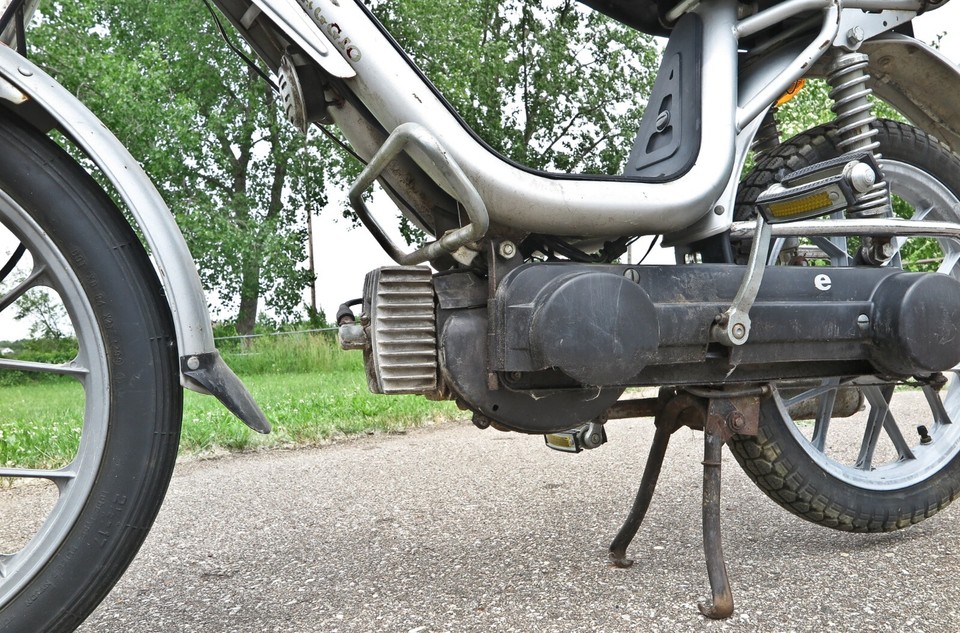 Vtg 1979 Vespa Piaggio GRANDE Project Moped 50cc for Repair or ...