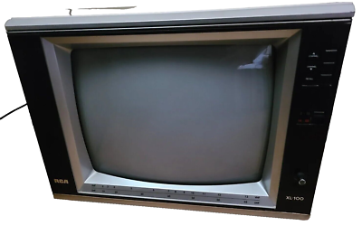 Rca Vintage Television Set 13inch Color Tv 1982 Retro