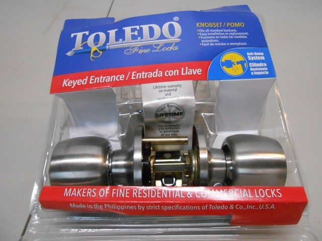 TOLEDO Fine Locks Malaga Entry Lock-set in Satin Stainless-steel ...