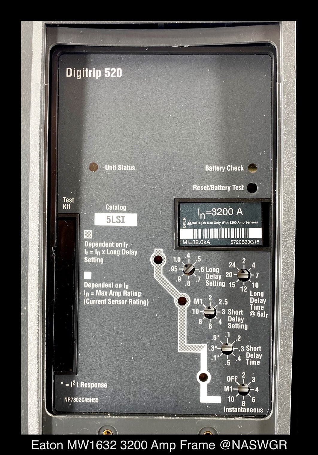 Eaton Magnum IEC MWI632 Breaker (M/O,B/I) - 3200 Amp - Unused/Warranty ...