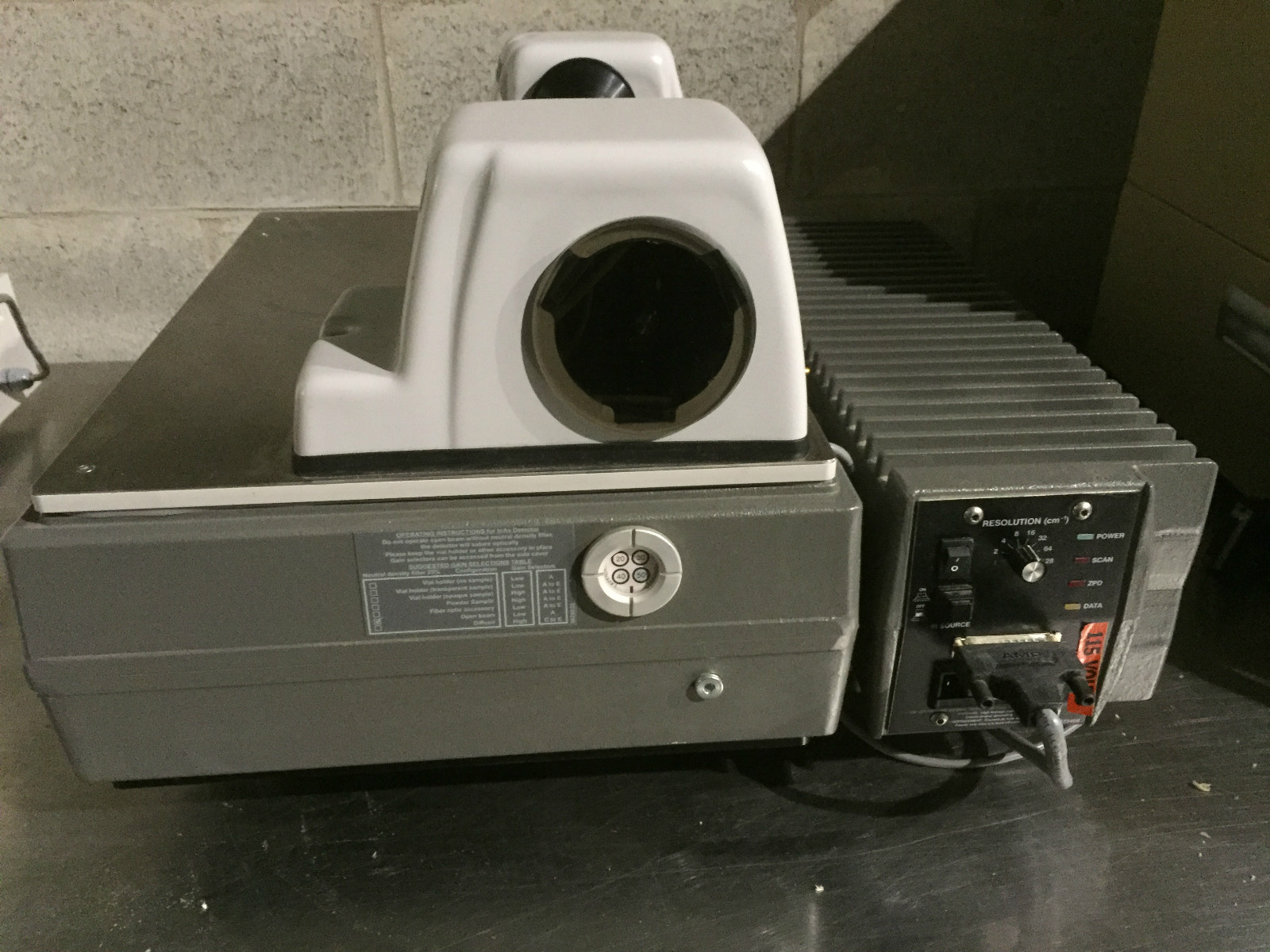ABB BOMEM MODEL MB160PH IR SPECTROMETER WITH MODEL SKG5300G TABLET ...