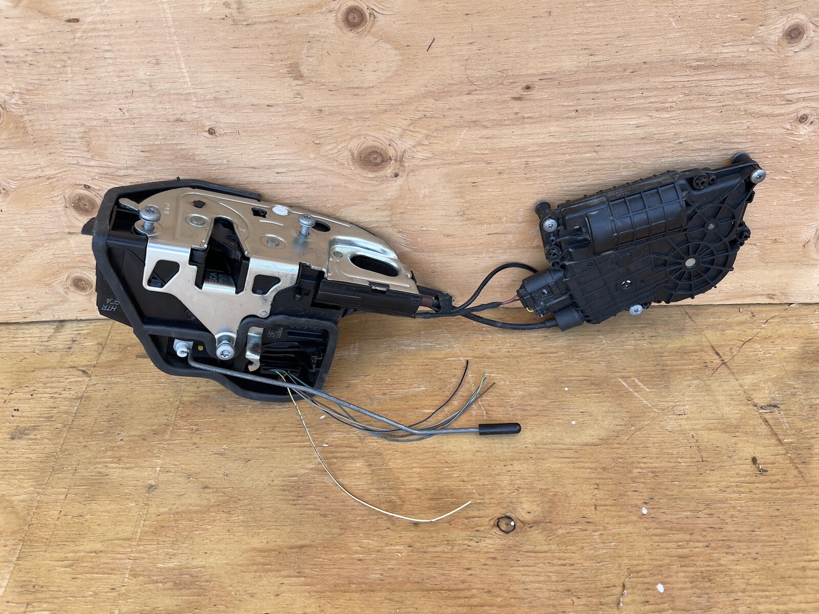 09-15 BMW F01 F02 F04 740I 750LI 750I REAR RIGHT SOFT CLOSE DOOR LOCK ...