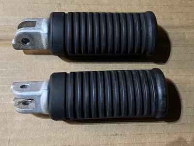 2018 Harley-Davidson Softail Stock Front Foot Pegs Left and Right | eBay