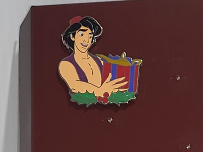 Disney Aladdin 2020 Holiday Christmas Present Reveal Conceal LE Pin | eBay