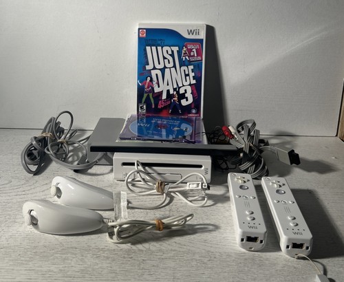 Nintendo Wii Console Bundle with 2 Controllers Just Dance 3 and Wii ...