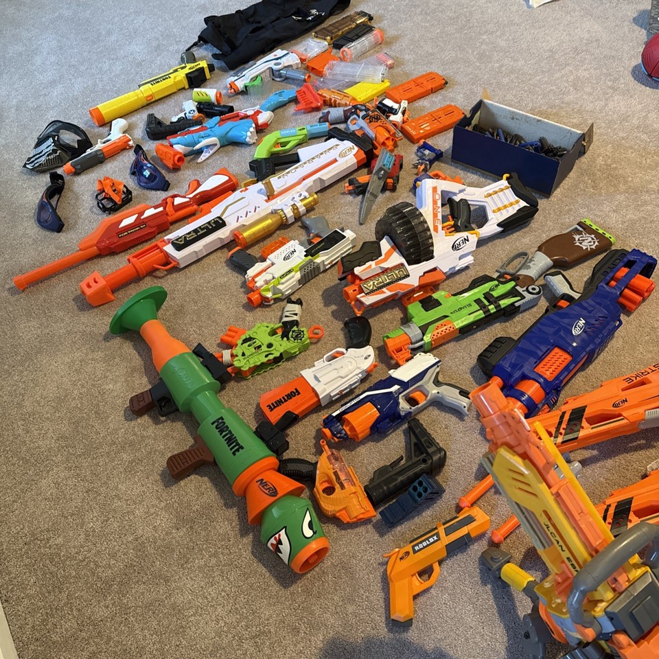 Huge Nerf Gun Lot! Over 26 Guns Pump/ Semi & Automatic W/ Tons Of ...