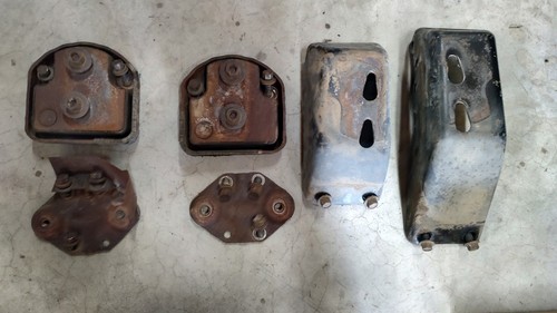 1987 1991 Ford 2WD Truck 460 Engine Perches 7.5 Motor Mounts Brackets ...