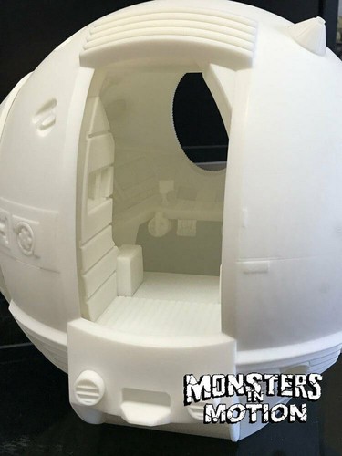 Moebius 2001: A Space Odyssey EVA Pod 1/8 Scale Model Kit SEALED ...