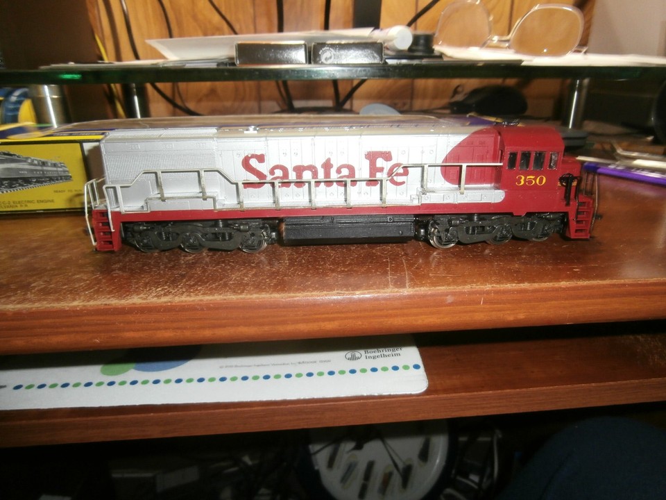 AHM HO SCALE GE DIESEL U25C LOCOMOTIVE-SANTA FE-PARTS ONLY | eBay