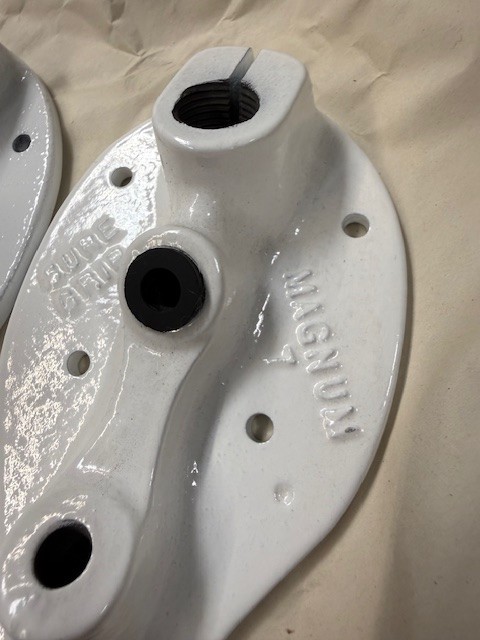 NOS Sure Grip *White Magnesium* Magnum speed roller skate plates only ...