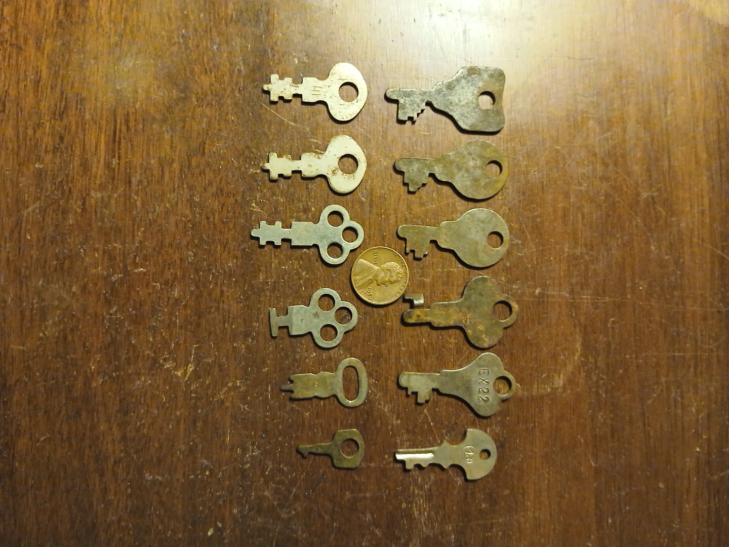 Lot of 12 Vintage Small Flat Keys | eBay