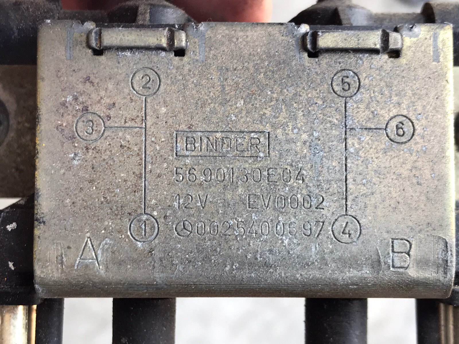 Fits: Mercedes W124 R129 W140 W202 EGR Valve Control Switch Genuine ...