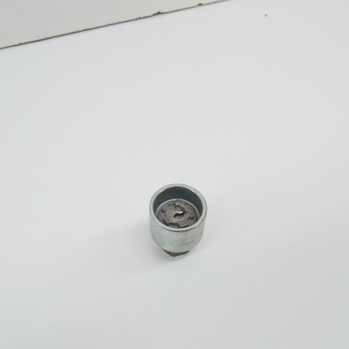 VW T-ROC Anti-Theft Wheel Bolt With Adapter WHT001814 OEM | eBay