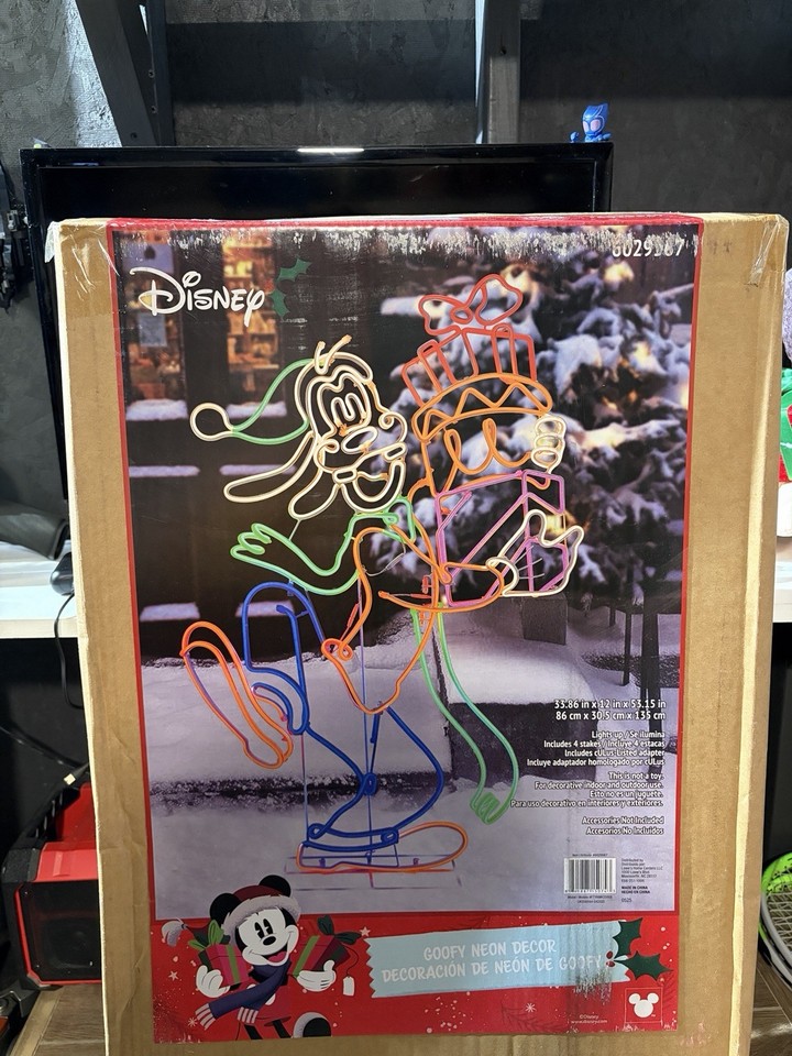 Disney 53.15 inch Goofy with Presents Neon LED Christmas Decoration | eBay