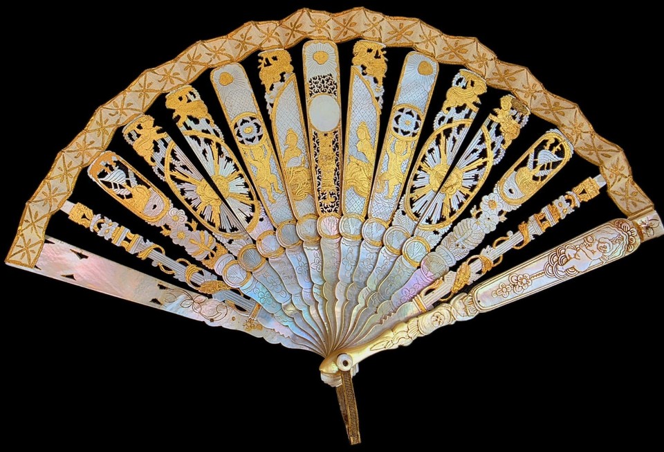 Fine Antique 18th Museum Quality French Mother of Pearl Brisee Hand Fan ...