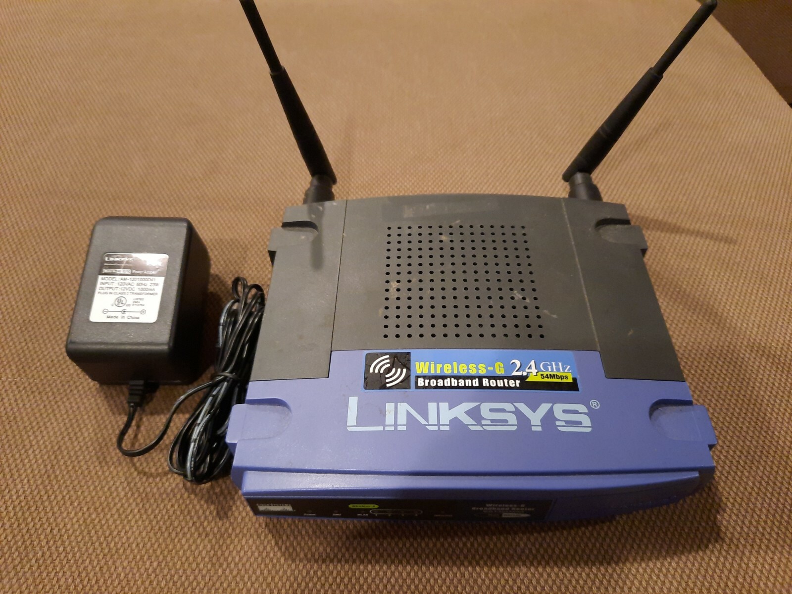Linksys WRT54G 2.4 GHZ 4-Port Wireless G Broadband Router V2 | eBay