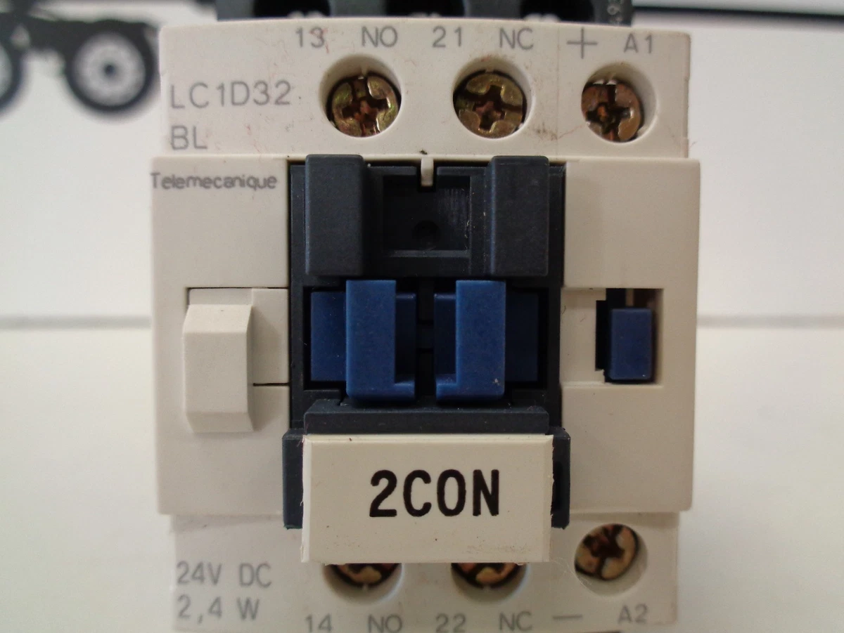 Schneider Telemecanique LC1D32 Power Contactor, 3-pole 24V, 55% OFF